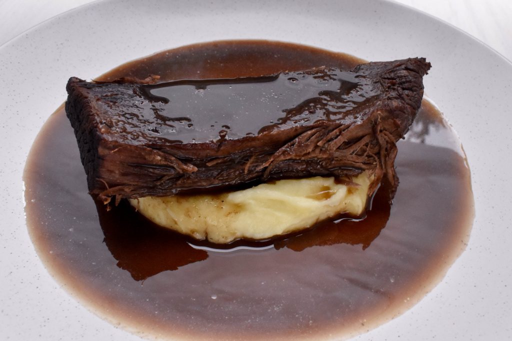 Beef brisket al barolo (braised in red wine) - Italian Spoon