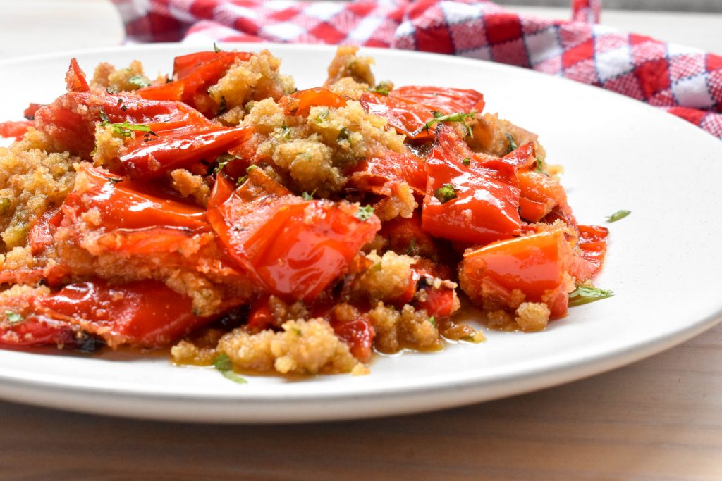 Oven baked capsicum with aromatic minty breadcrumbs - Italian Spoon