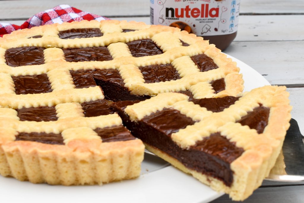 Nutella tart (Crostata alla Nutella) - Italian Spoon